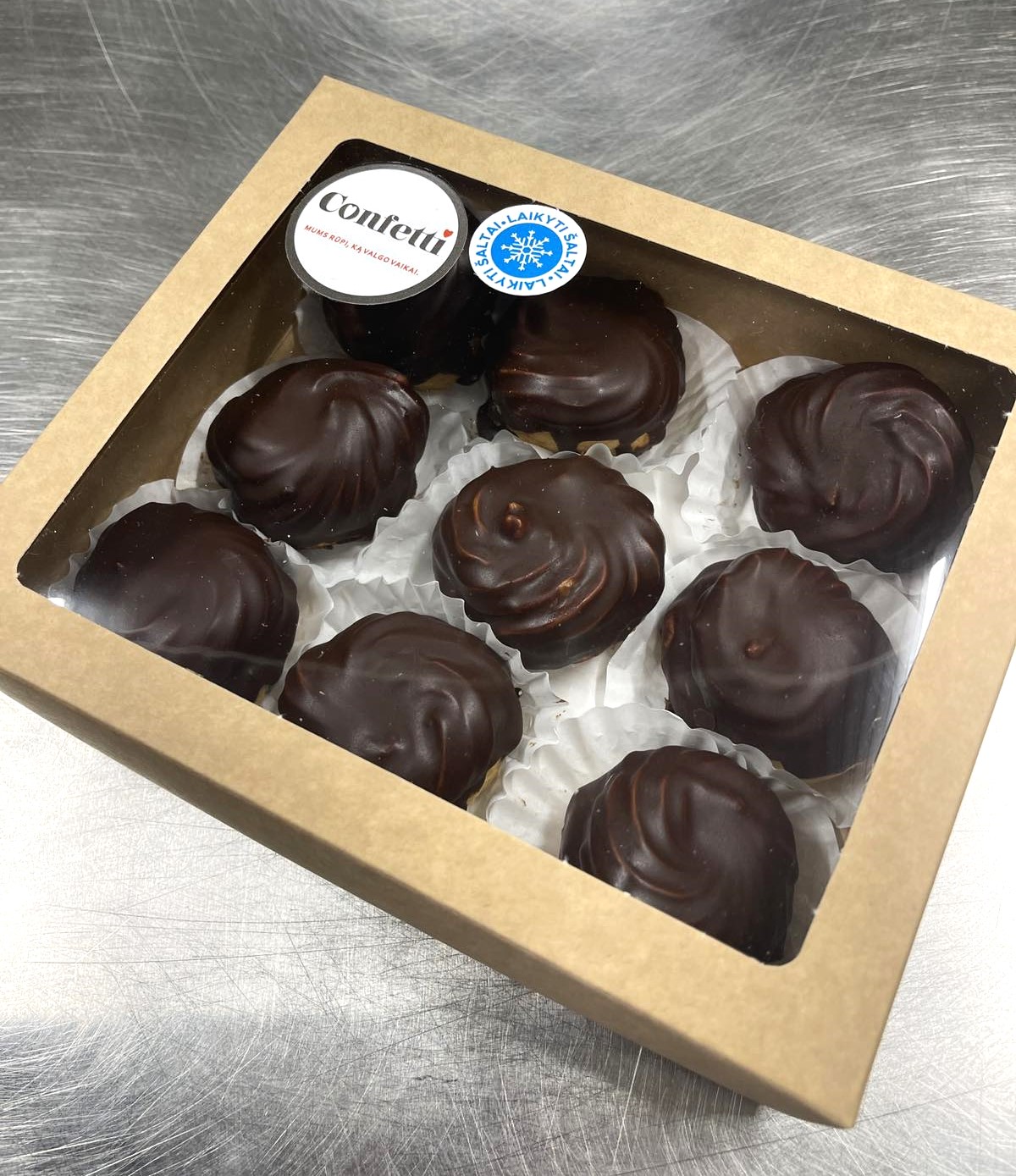 Šokoladu glazūruoti mini eklerai su varškės kremu - Confetti.lt